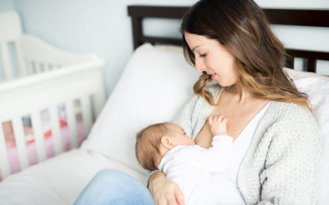 11 Common Breastfeeding Challenges Faced By New Moms